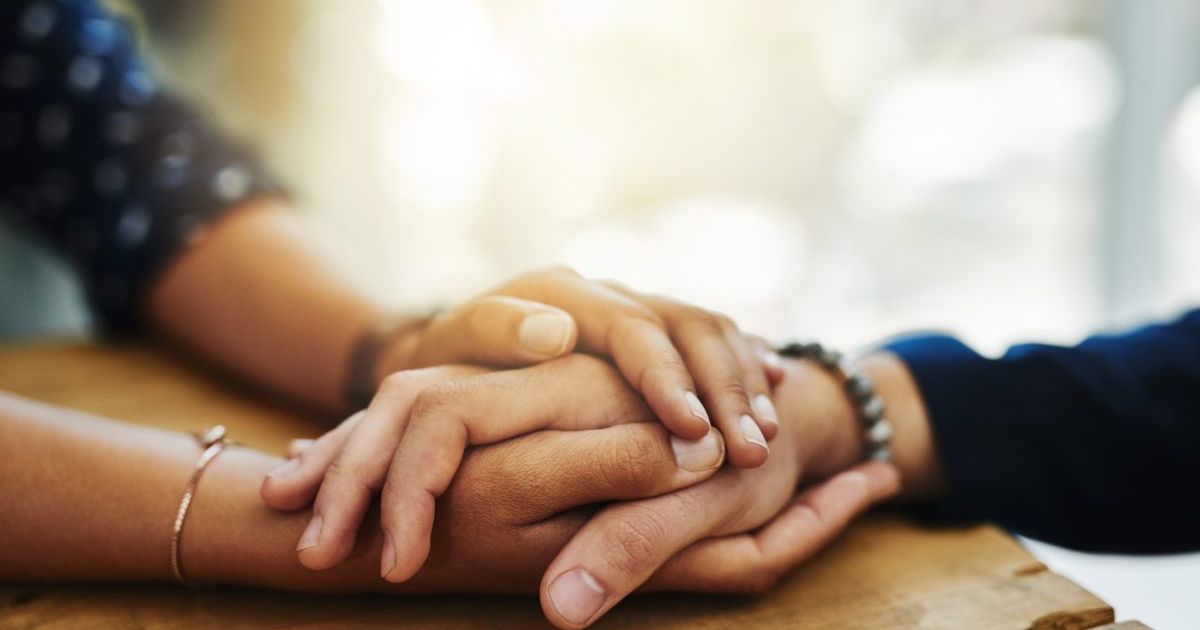 Sharing Expressions of Sympathy - Facty