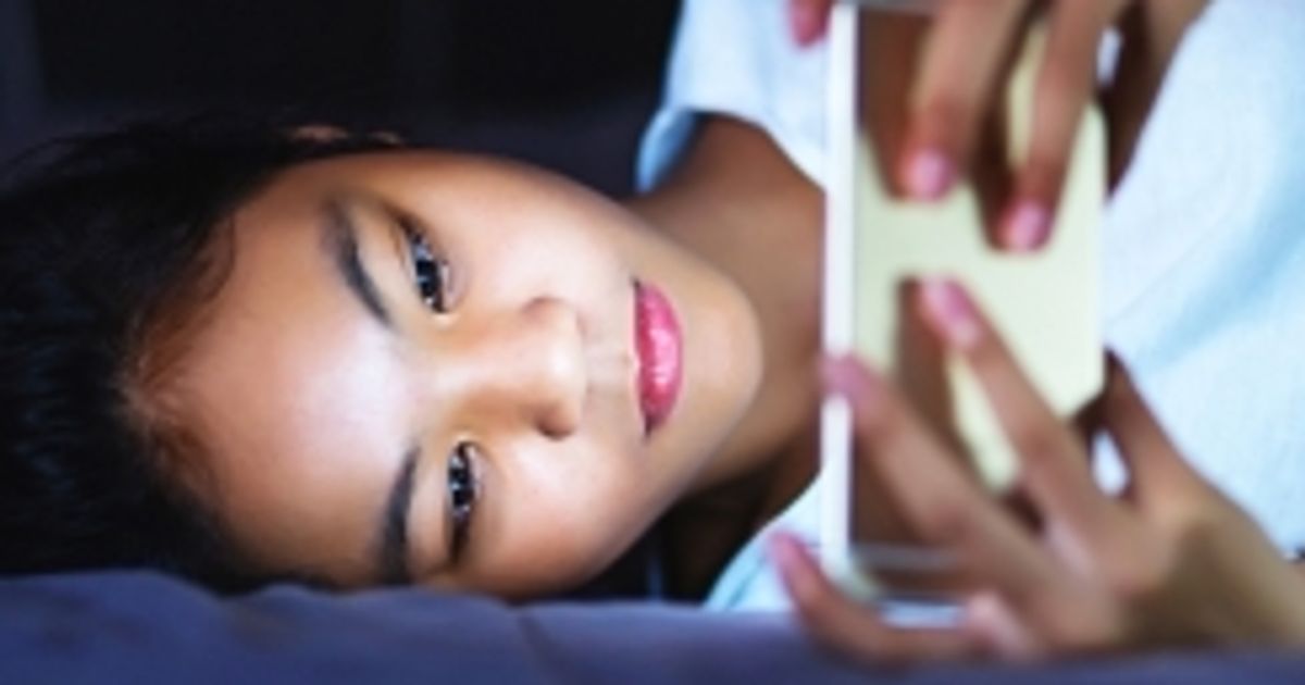 The Dangers Lurking in Blue Light - Facty Health