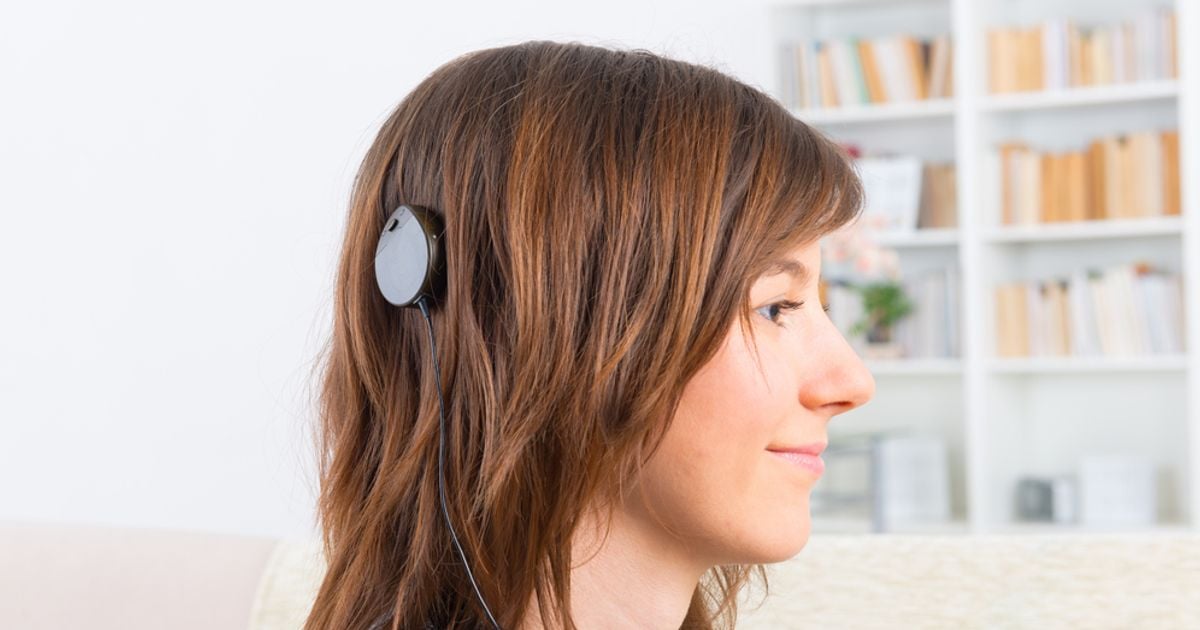 Cochlear Implants: Understanding the Benefits and Risks - Facty Health