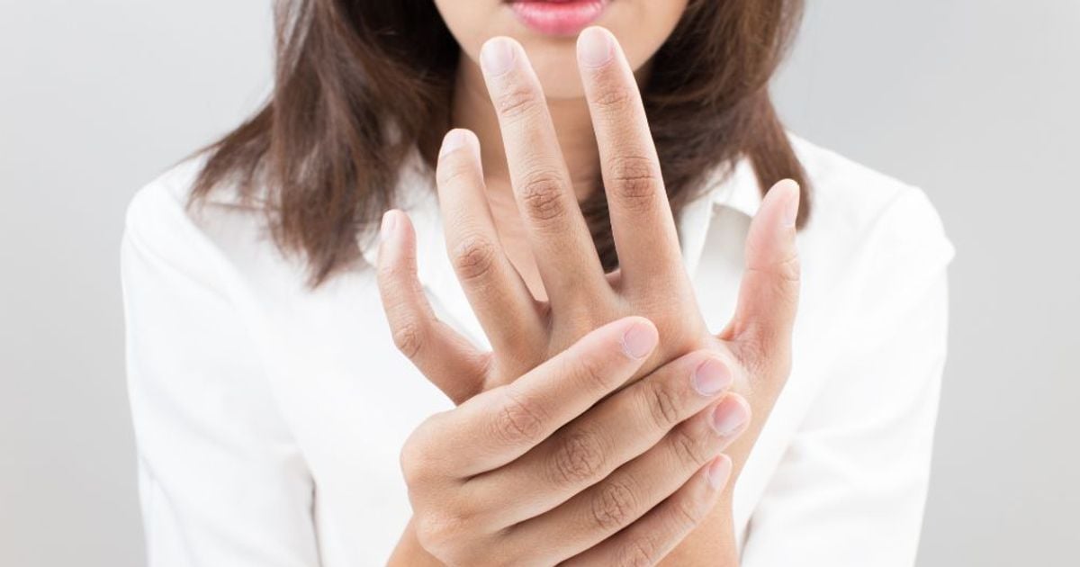 What Causes Tingling and Numbness in the Hands? - Facty Health