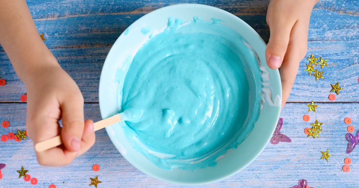 How to Make Oobleck With Just Two Ingredients - Facty
