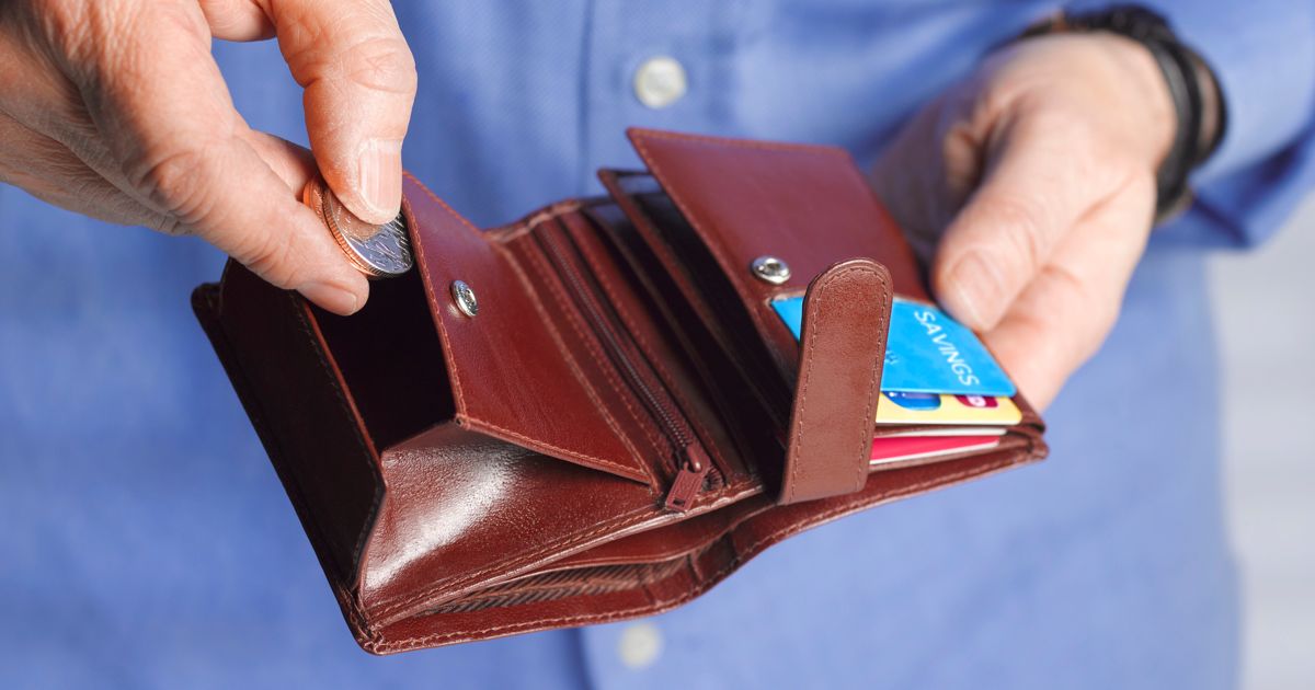 Smart Saving Tips to Keep You Within Your Budget - Facty