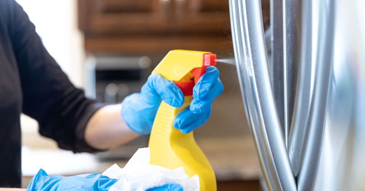 The Best Ways to Clean Stainless Steel - Facty