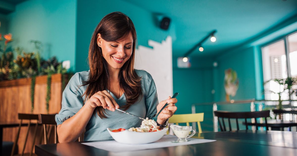 Are There Health Benefits to Eating Dinner Earlier? - Facty Health