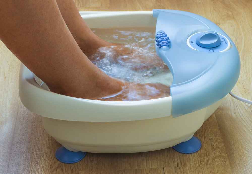 10 Home Remedies For Swollen Feet Facty Health