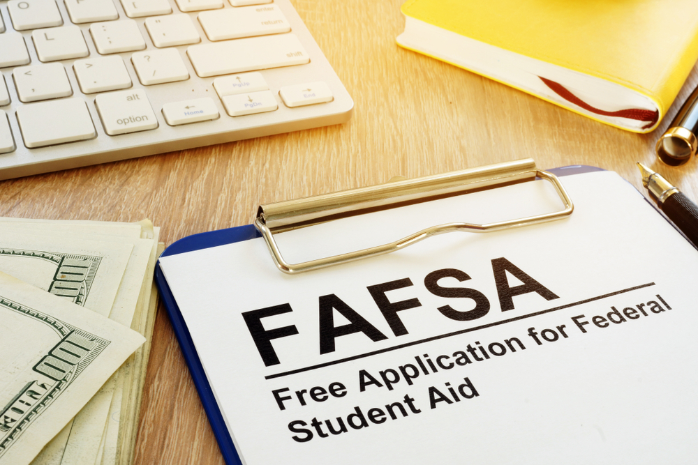 A Checklist for Applying with the FAFSA - Facty