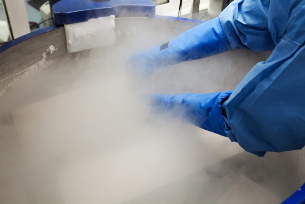 The Difference Between Cryonics and Cryogenics - Facty Health