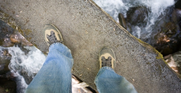 The Impacts of Acrophobia (Fear of Heights) - Facty Health