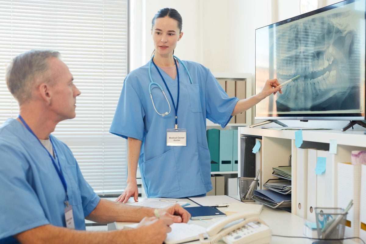 Hyperdontia: Are Extra Teeth a Problem? - Facty Health